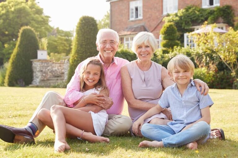 How to Say “Grandma and Grandpa” in French | Chopal